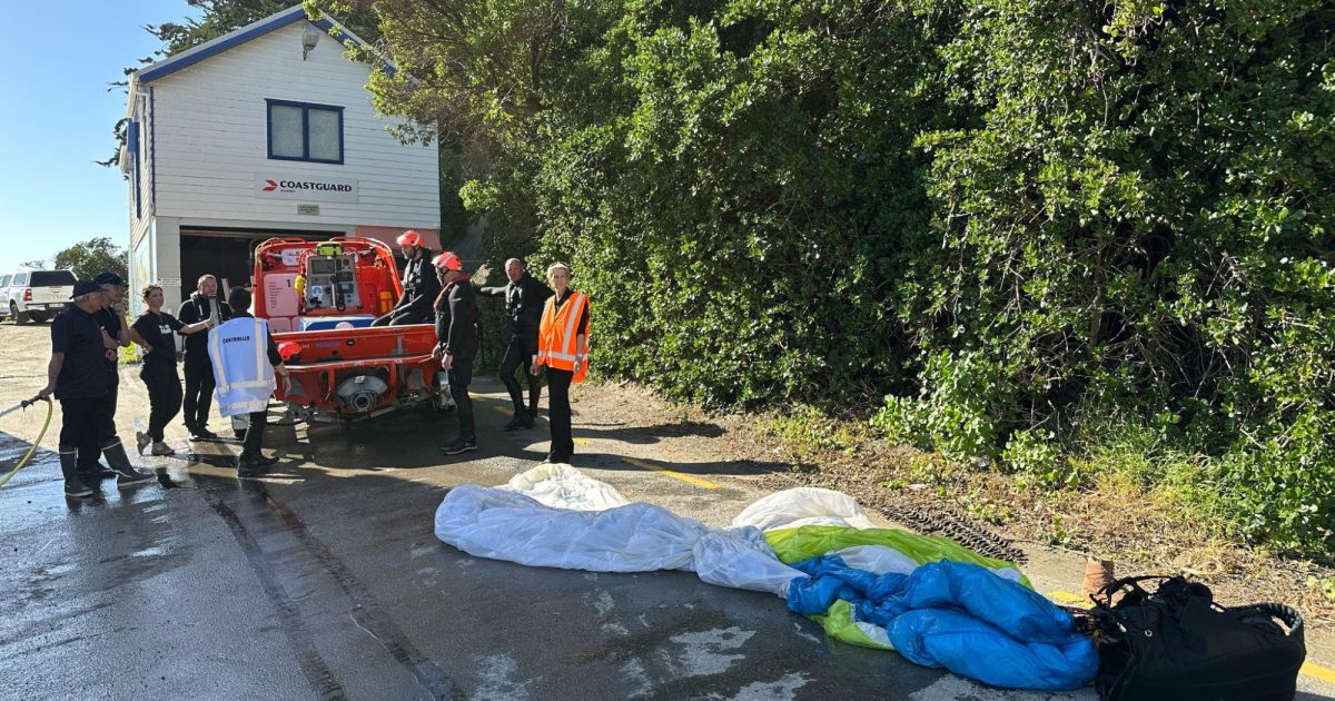 Coastguard | Paragliding incident at Sumner