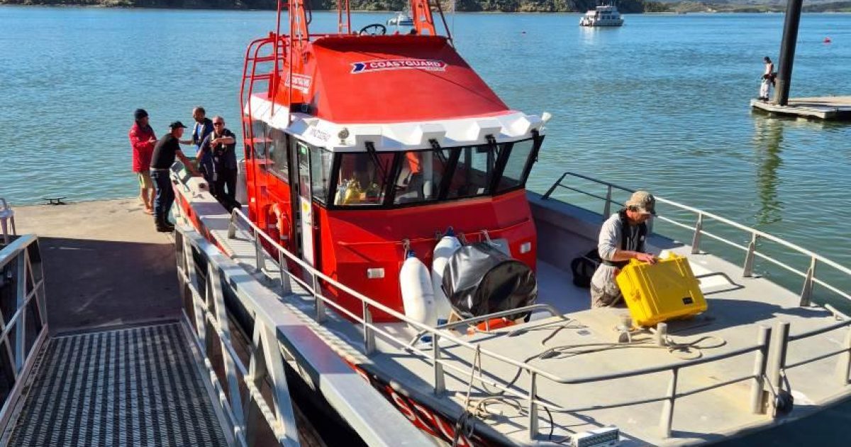 Coastguard | Swift response rescues four from Raglan bar
